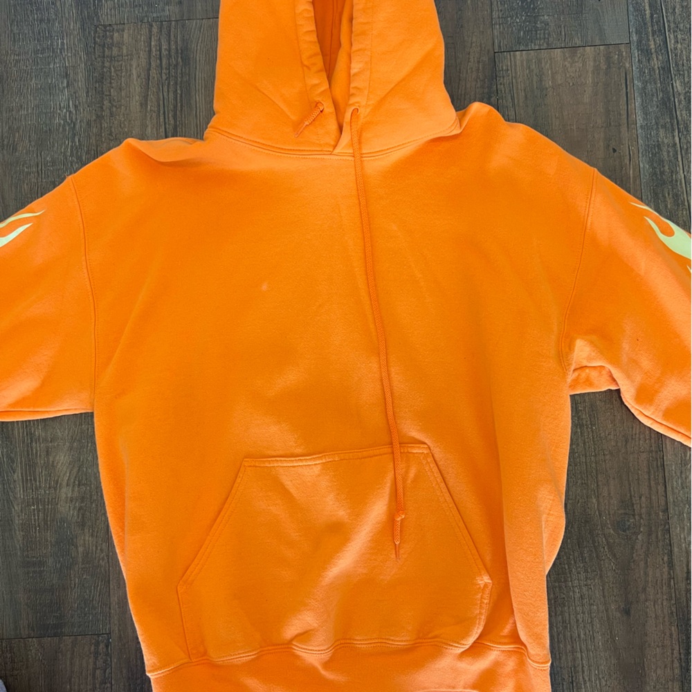 Rare Kylie Jenner Merch - Gem